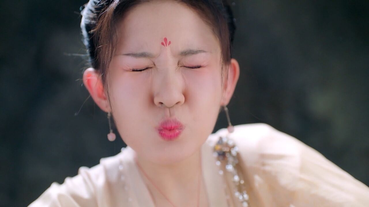 甜蜜情侣？背地里大不一样！_高清1080P在线观看平台_腾讯视频