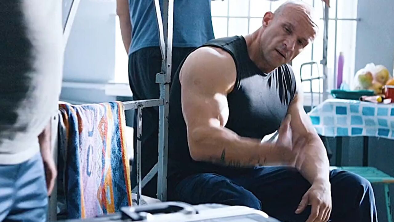 小混混手腕操作，一跃成为黑手党大佬，全员黑化之《斗牛犬之女》_高清1080P在线观看平台_腾讯视频