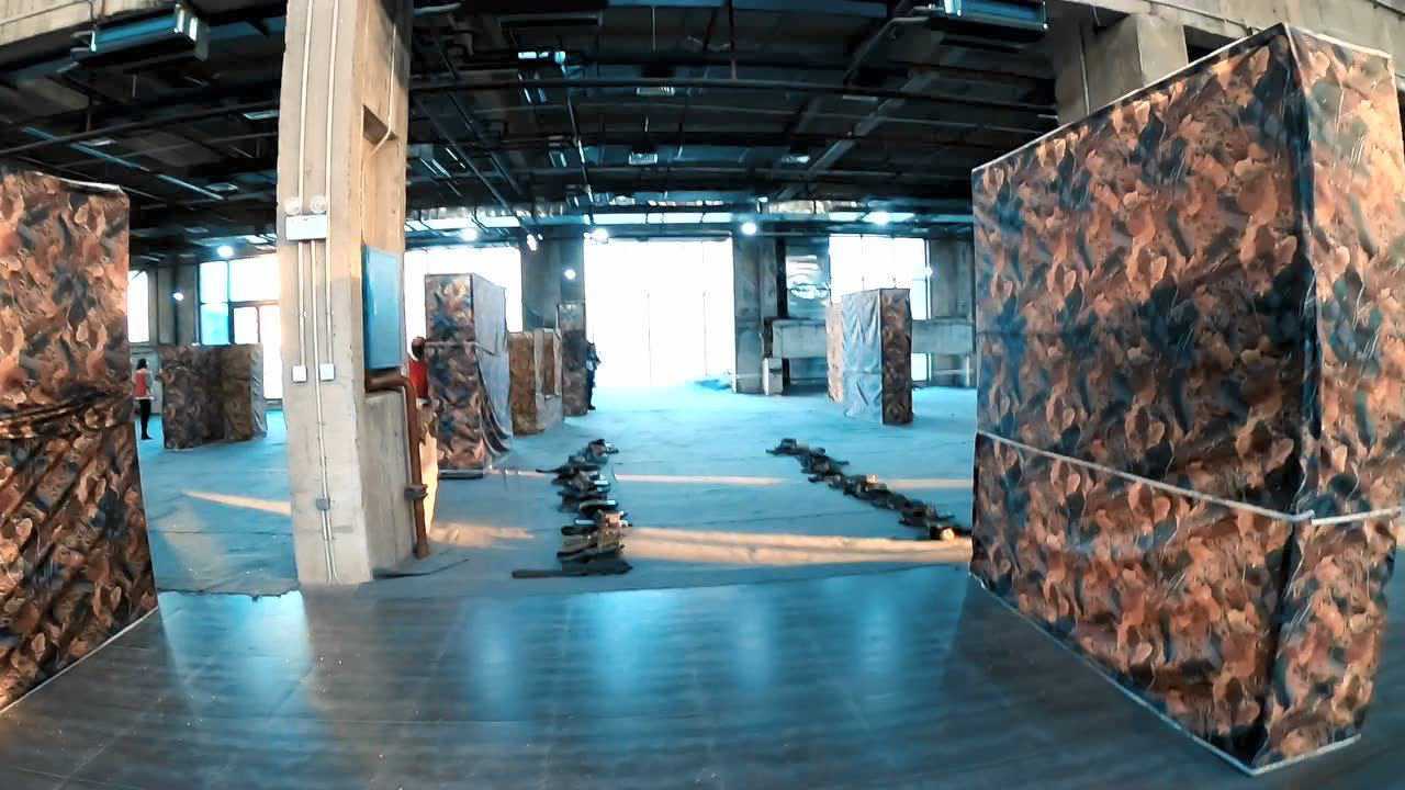 青营室内真人CS实拍！_腾讯视频