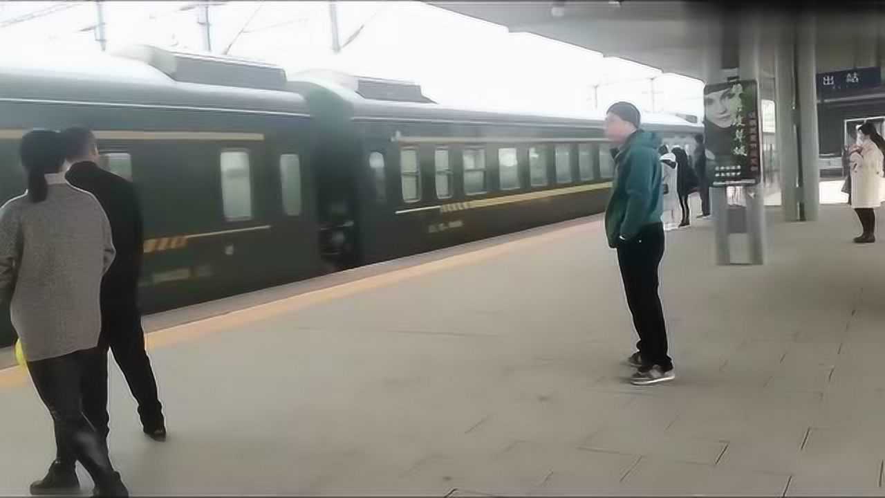 首班T5315次进葫芦岛站1站台，原辽东半岛号编组：原色SRZ25K！_高清1080P在线观看平台_腾讯视频