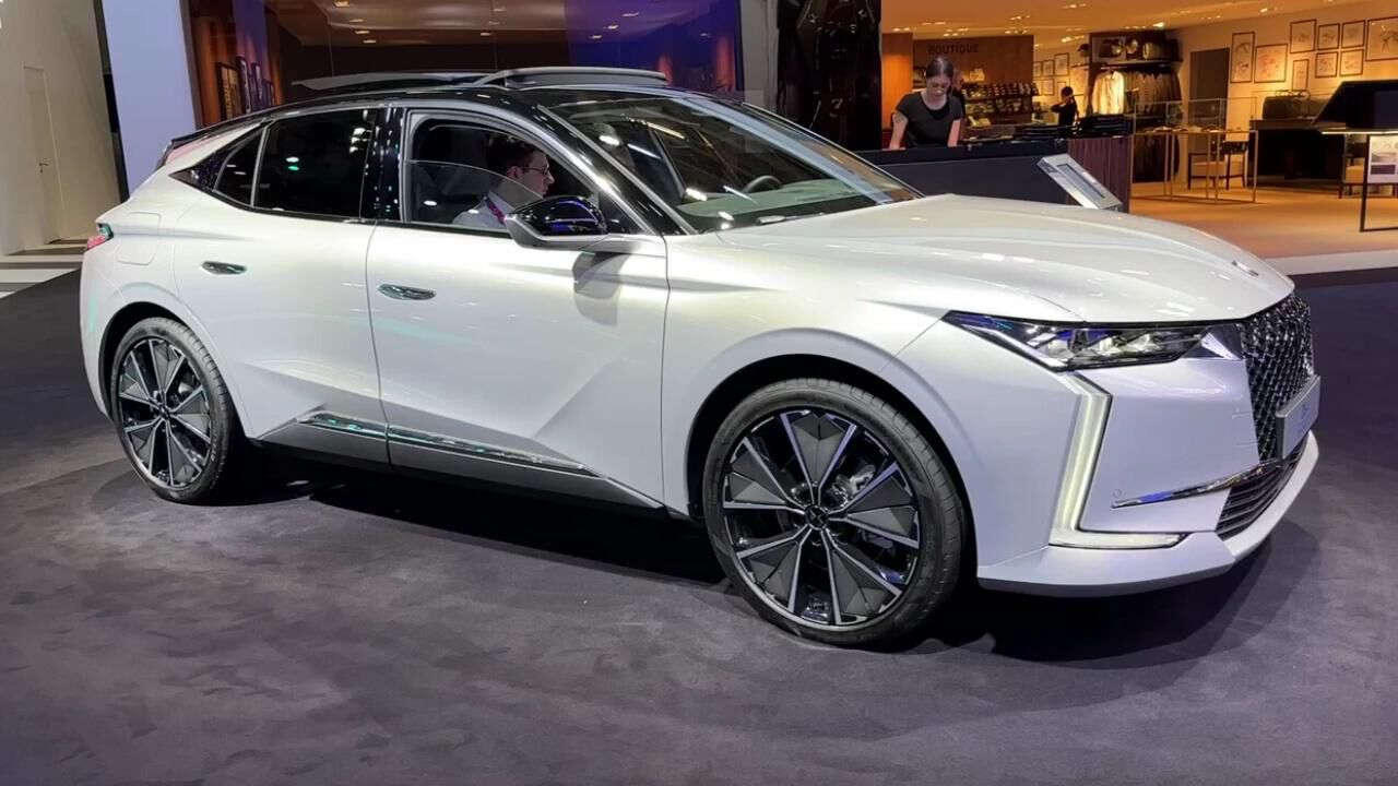 2023款雪铁龙DS4 Opera E-Tense 掀背式插电式混合动力车,全面展示(外观和内饰)_腾讯视频