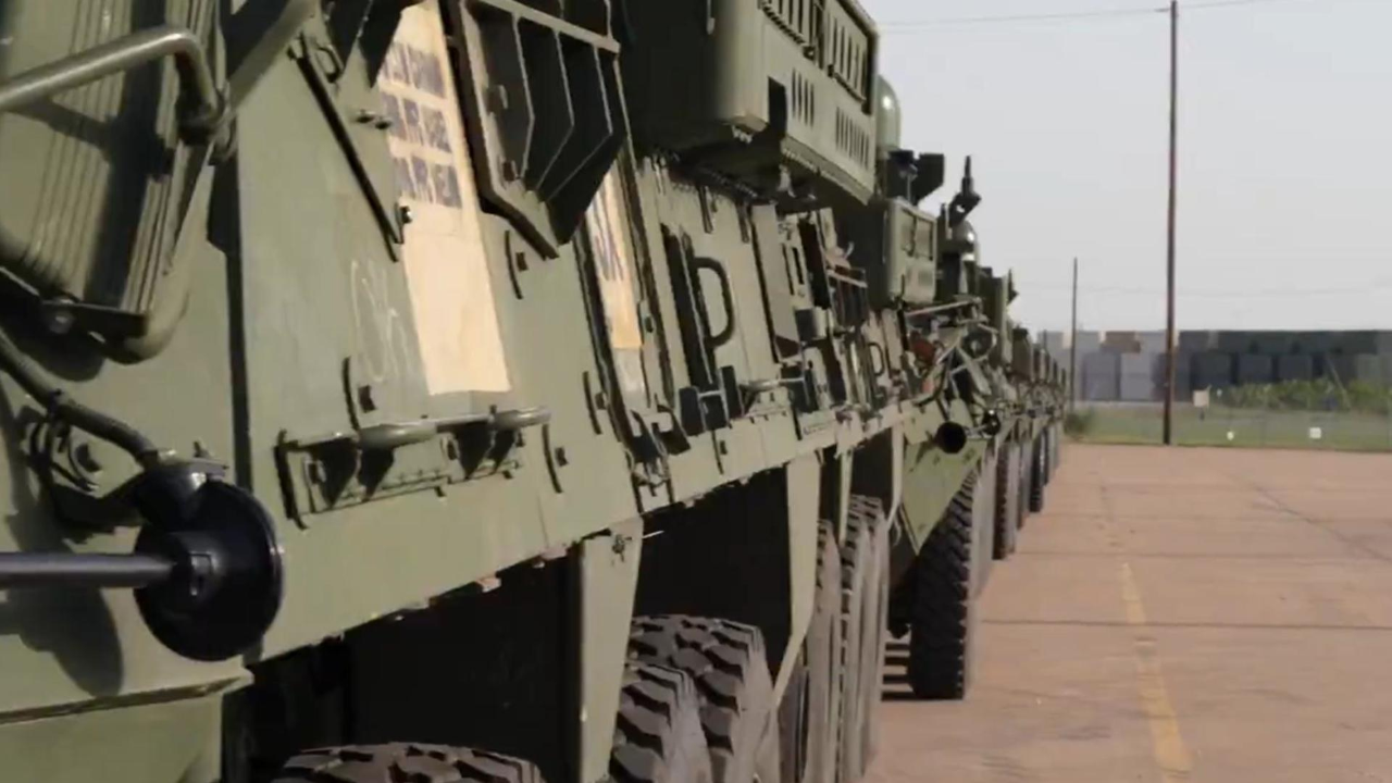 美陆军迎建军250周年，大批战车运往华盛顿，准备参加庆典阅兵_腾讯新闻