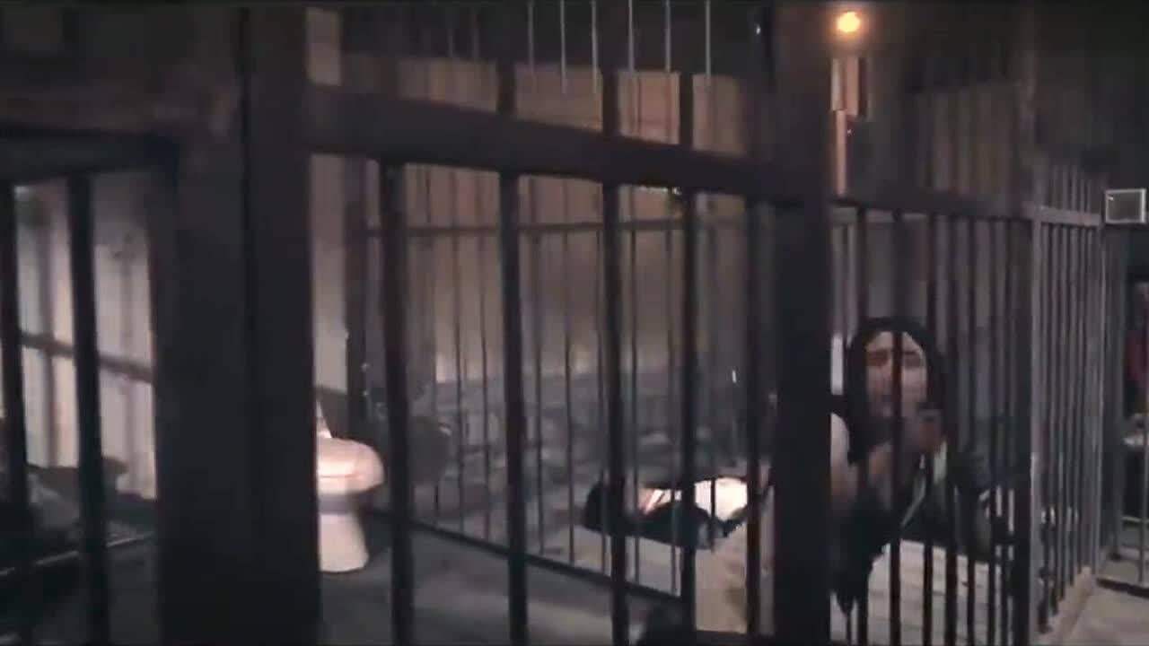 这么多美女被迷晕之后关在监狱里面高清1080p在线观看平台腾讯视频