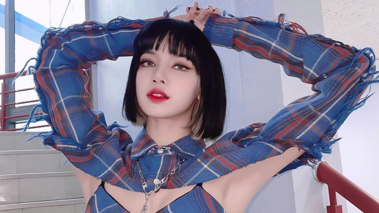 Lisa与LV三公子夜店热舞，一同逛街却自己付钱，男方全程保持距离_高清1080P在线观看平台_腾讯视频