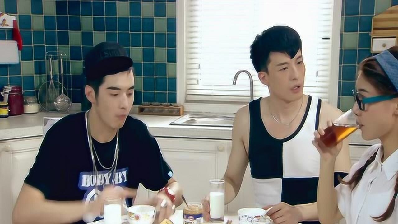 爱情公寓3 胡一菲每日忙于股票，做饭时粗心大意_腾讯视频