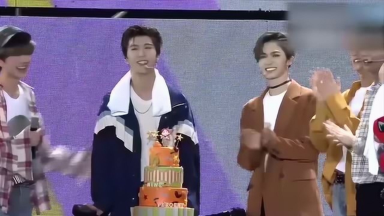 NINEPERCENT杭州见面会：成员为范丞丞过生日太暖心！_高清1080P在线观看平台_腾讯视频