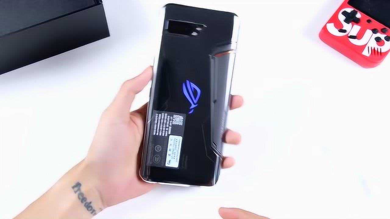 华硕ROG2游戏手机开箱，不仅是电竞强者，还有性价比_高清1080P在线观看平台_腾讯视频