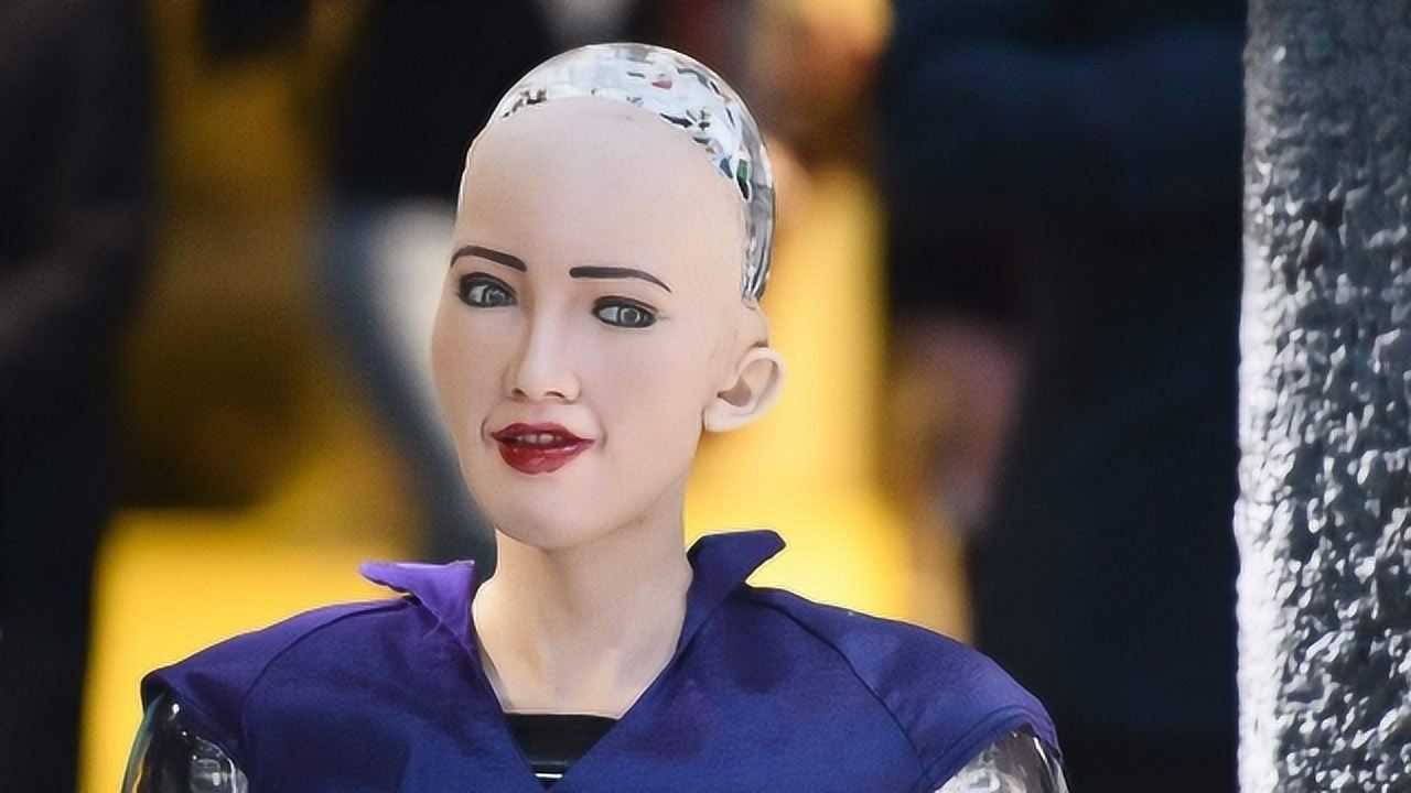 当年叫嚣“摧毁人类”的女性机器人索菲亚，现在怎么样了？_腾讯视频