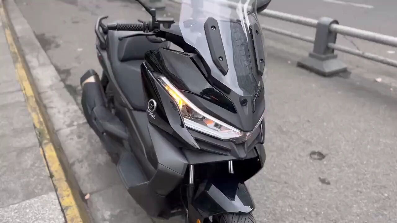 超详细测评无极SR4MAX︱确定我骑的不是C400GT？_腾讯视频