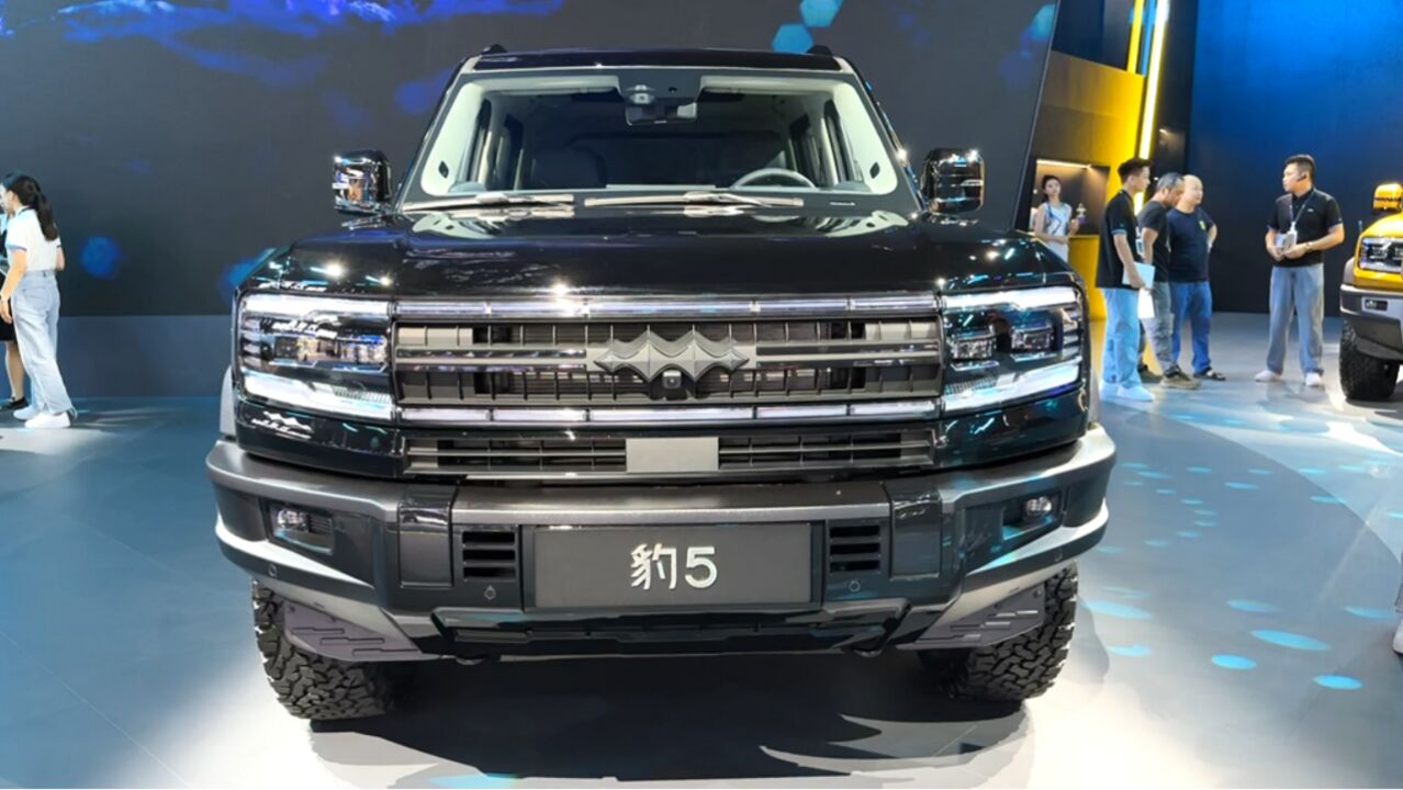 2023款比亚迪方程豹5车展亮相，全方位展示后，给个不心动的理由_腾讯视频