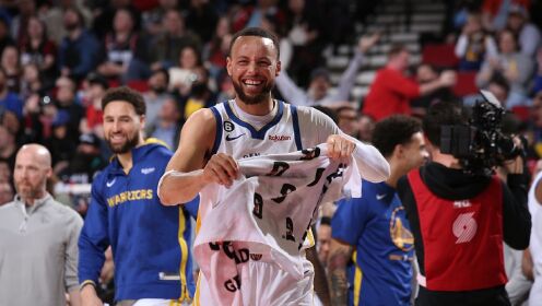 波特兰开拓者_NBA常规赛：勇士157-101开拓者_【集锦】勇士157-101开拓者水花合砍46+10+8率队56分大胜开拓者晋级季后赛 ...