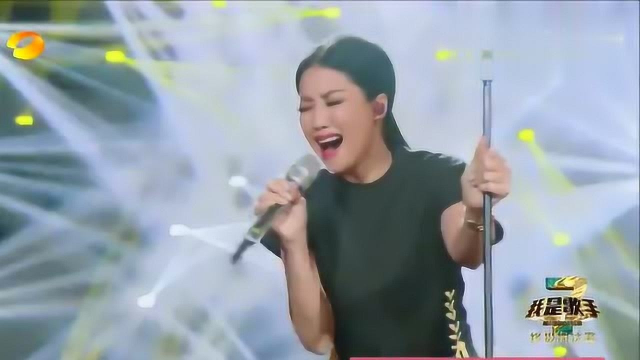 A-Lin歌手舞台《爱》alin的声音真的太棒了唱的真煽情_腾讯视频