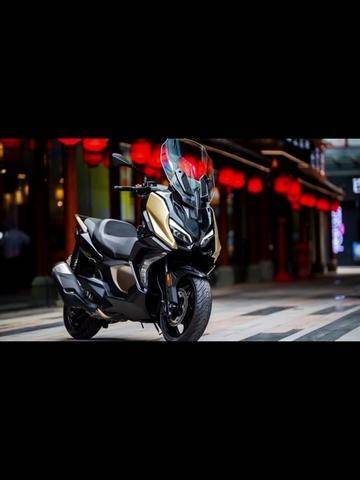 价格相差甚远，国产大绵羊鸿350对比宝马C400系列，到底有无胜算？#鸿350 #宝马c400gt_腾讯视频