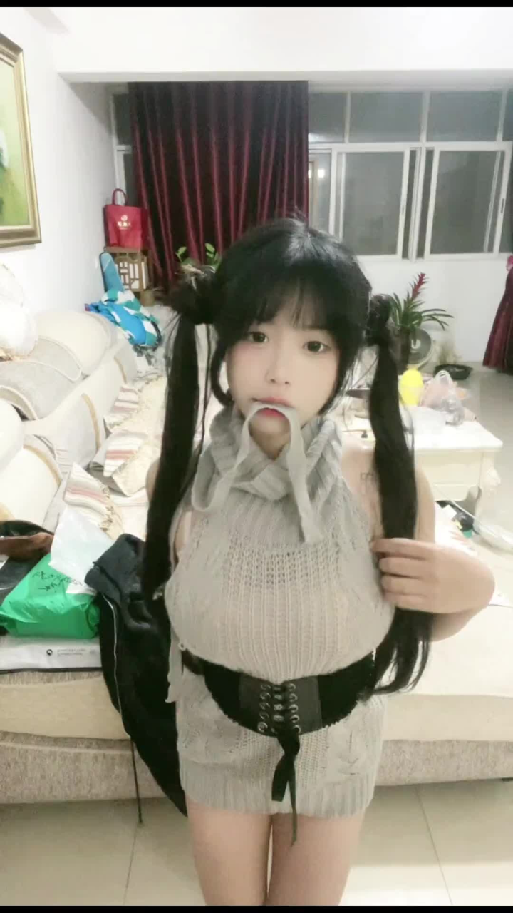 西伯利亚泰坦巨龙徒手捏爆小行星 反差 记住 你是公主殿下 ，你要是受伤了 ，他们 都得死_腾讯视频