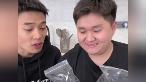 看看你们都给我寄了些什么东西_高清1080P在线观看平台_腾讯视频