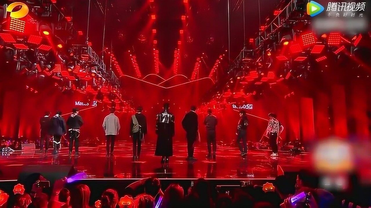 RISE男团唱跳《谁都别吝啬》舞台燃炸，火力全开_腾讯视频