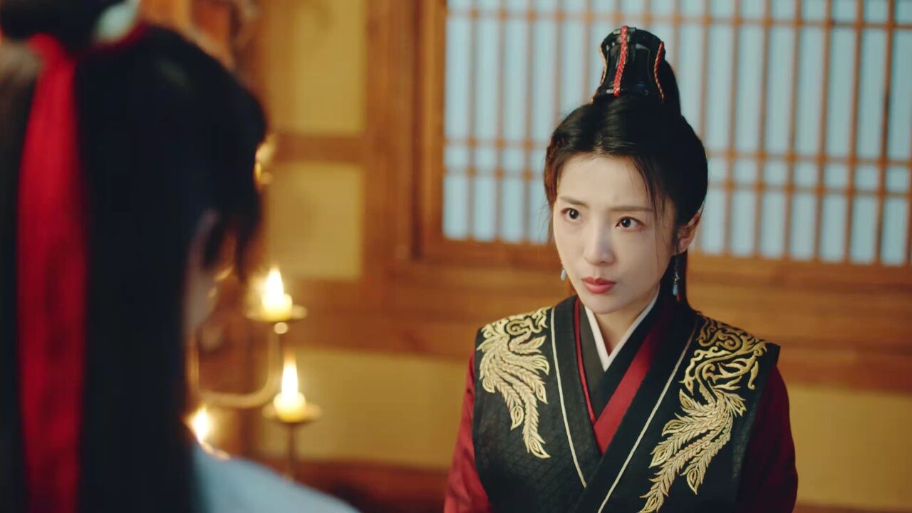 月影听到要给小红娘穿衣，一秒变脸_腾讯视频