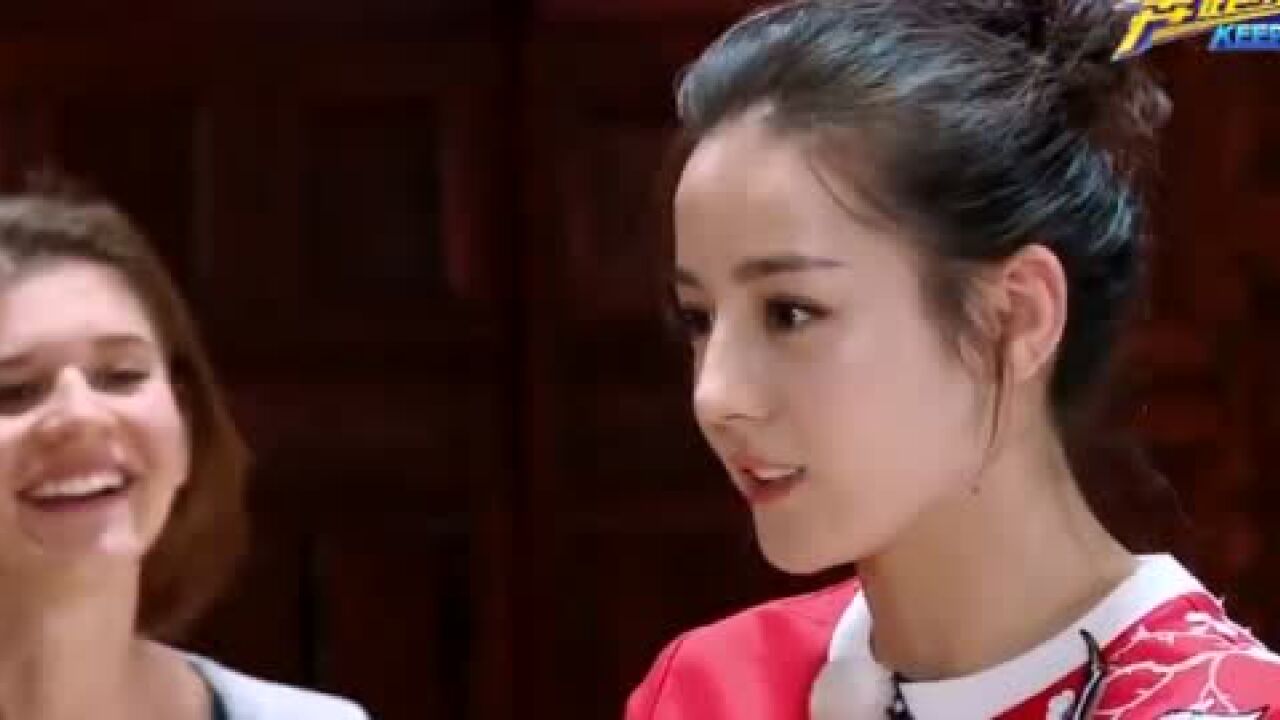 朱亚文、迪丽热巴隔着老外接力传唱《回娘家》，王祖蓝笑趴了！_腾讯视频