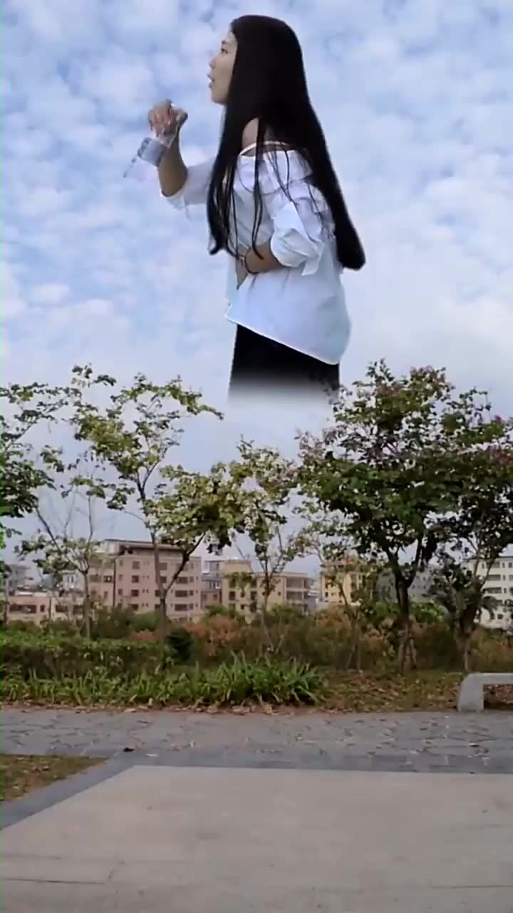 跟踪狂,被女巨人活吞高清1080p在线观看平台腾讯视频