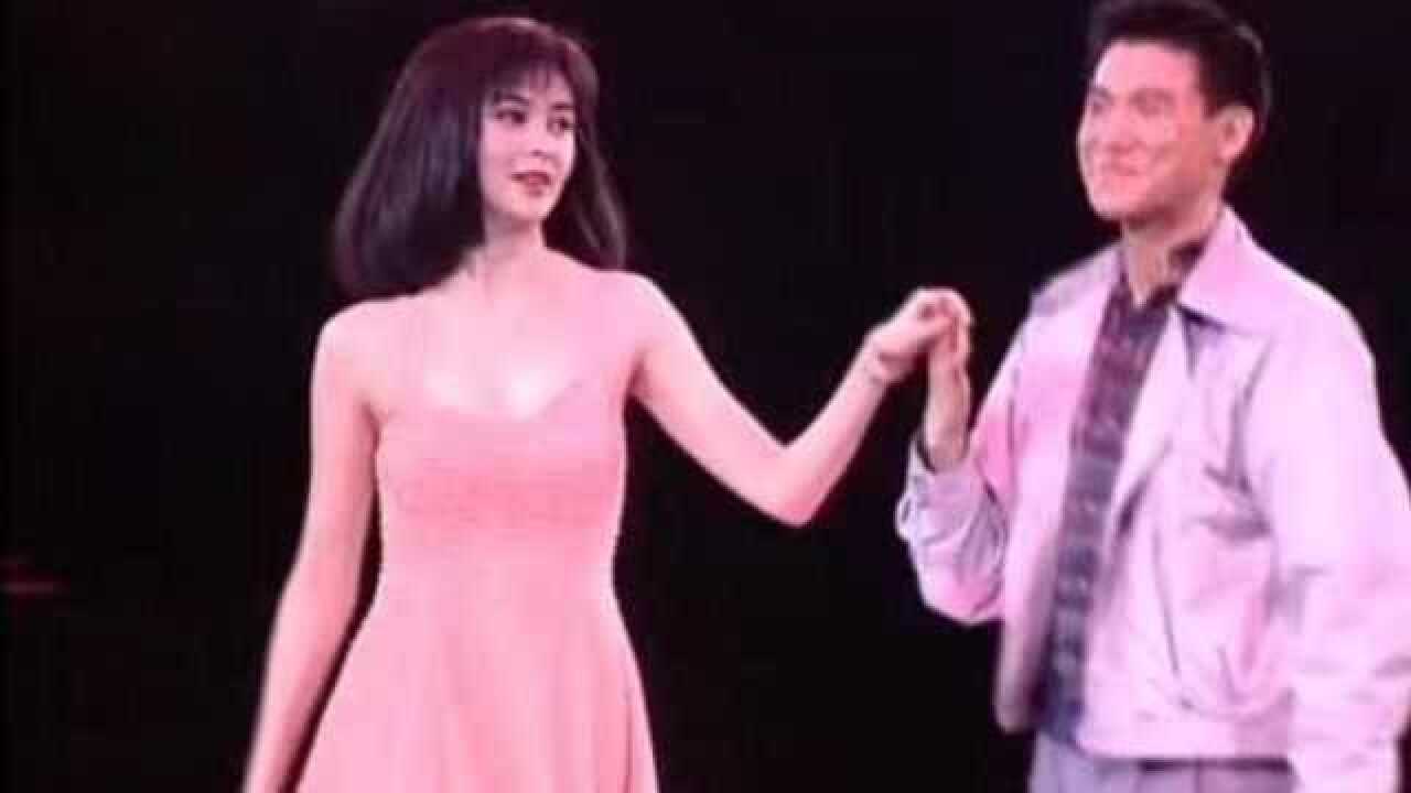 29岁的关之琳，张学友同台对望脸红，是刘德华心中最美的姑娘_高清1080P在线观看平台_腾讯视频