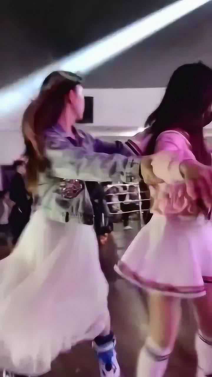 真人版掀裙子高清1080p在线观看平台腾讯视频