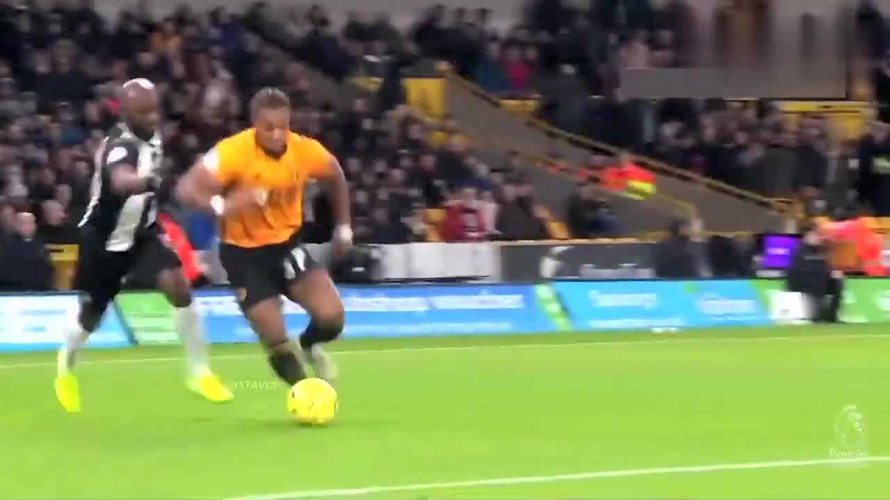 像一头野兽！特劳雷2019摧毁式突破集锦，求问对方后卫有多绝望？_高清1080P在线观看平台_腾讯视频