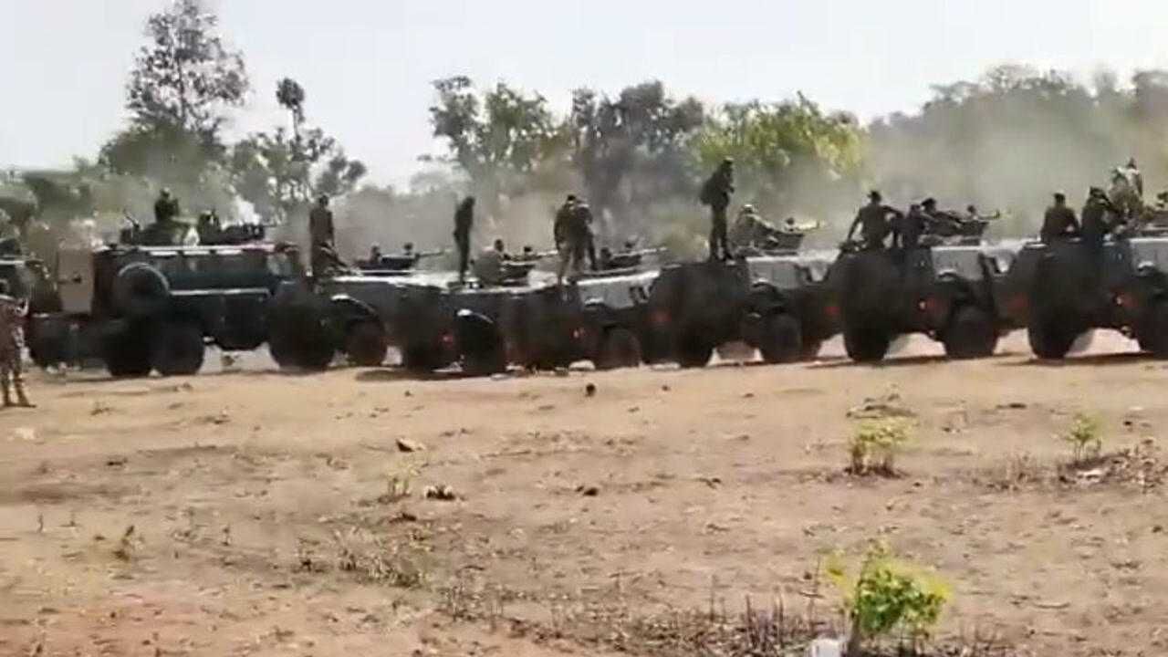 火力全开！尼日利亚陆军靶场实弹射击，中国产CS/VP3防地雷反伏击车和东风猛士装甲车太给力_高清1080P在线观看平台_腾讯视频