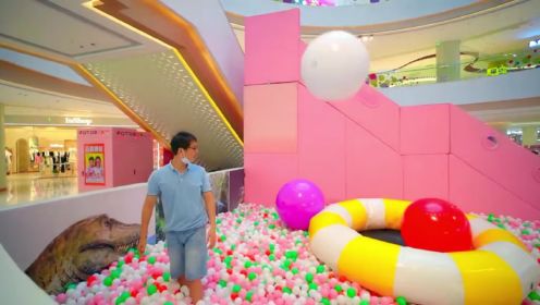 方伟挑战24小时生活在游乐场的海洋球泳池里，玩的可嗨了_高清1080P在线观看平台_腾讯视频