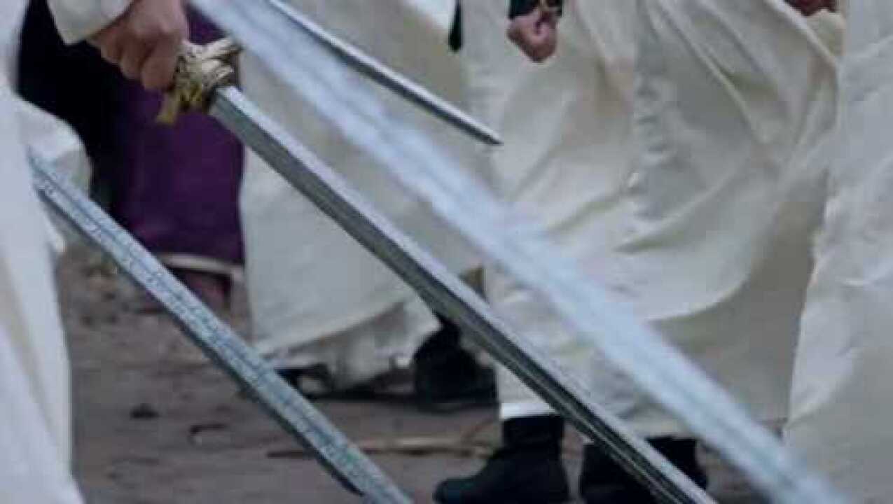 男子和妖族被困山洞，猫妖终于出现_高清1080P在线观看平台_腾讯视频